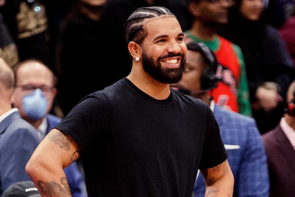 Abakunzi ba Drake bagiye kumara igihe batamubona keretse abazamusura mu ...