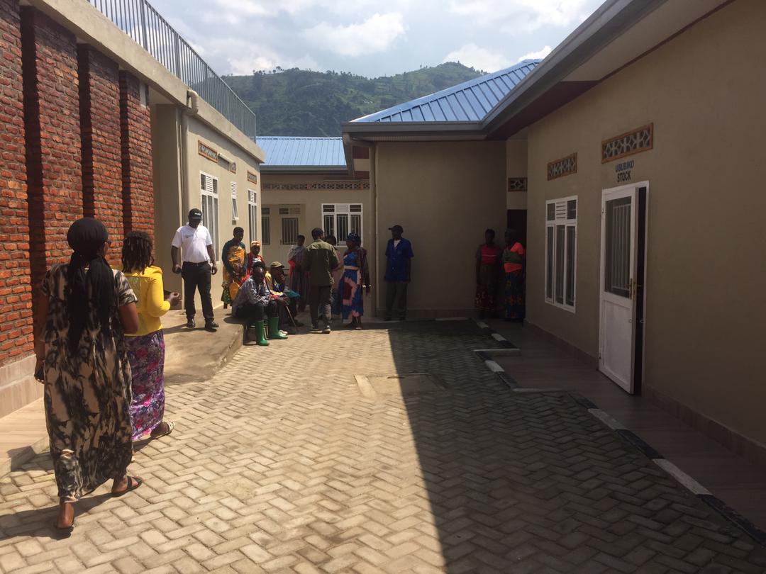 Musanze:Abagana IKigonderabuzima cya Kabere basanga hari serivise ...